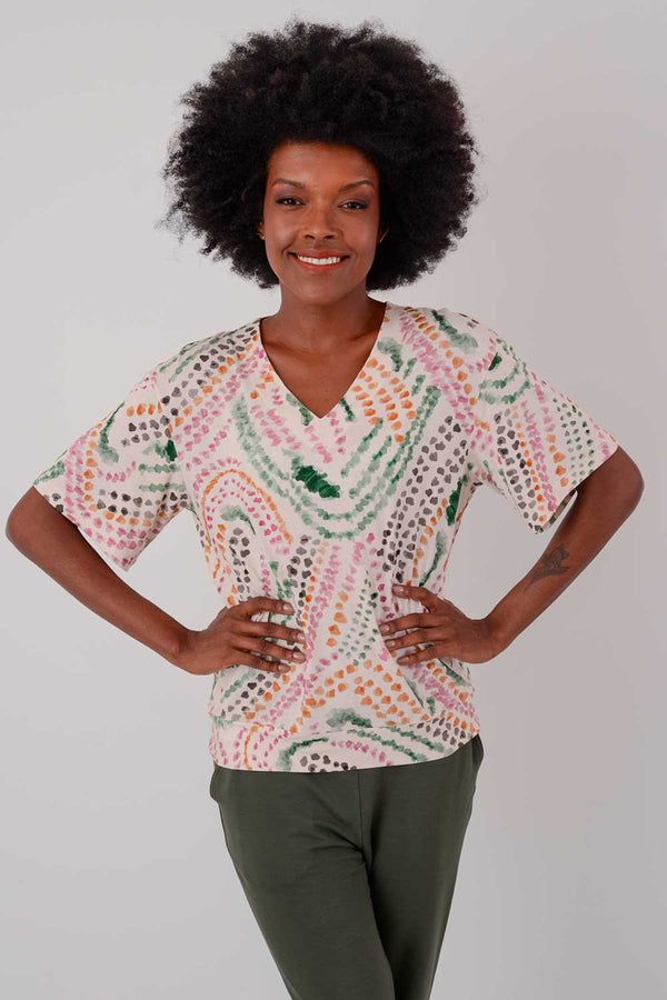 Scene | Moda Feminina: Calças, Camisetas e Bermudas